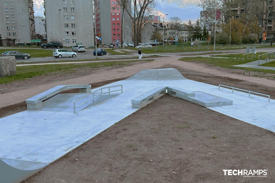 Skatepark betonowy - Kielce - Skateparker - Skateramper - Skatepark ...